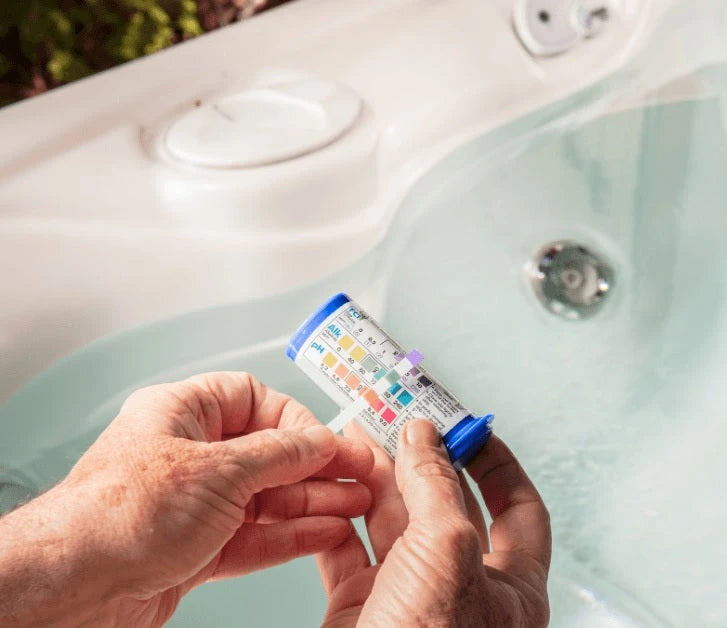 Hot Tub & Spa Water Testing |Test Strips for Chlorine, pH & Phosphates ...