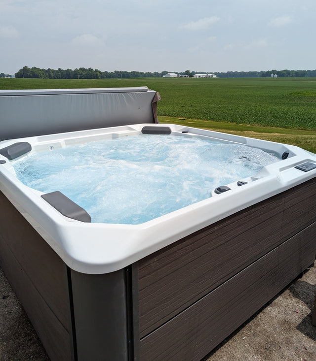 Hot Spring Hot Spot Relay Hot Tub | Affordable Hot Tubs – American Sale